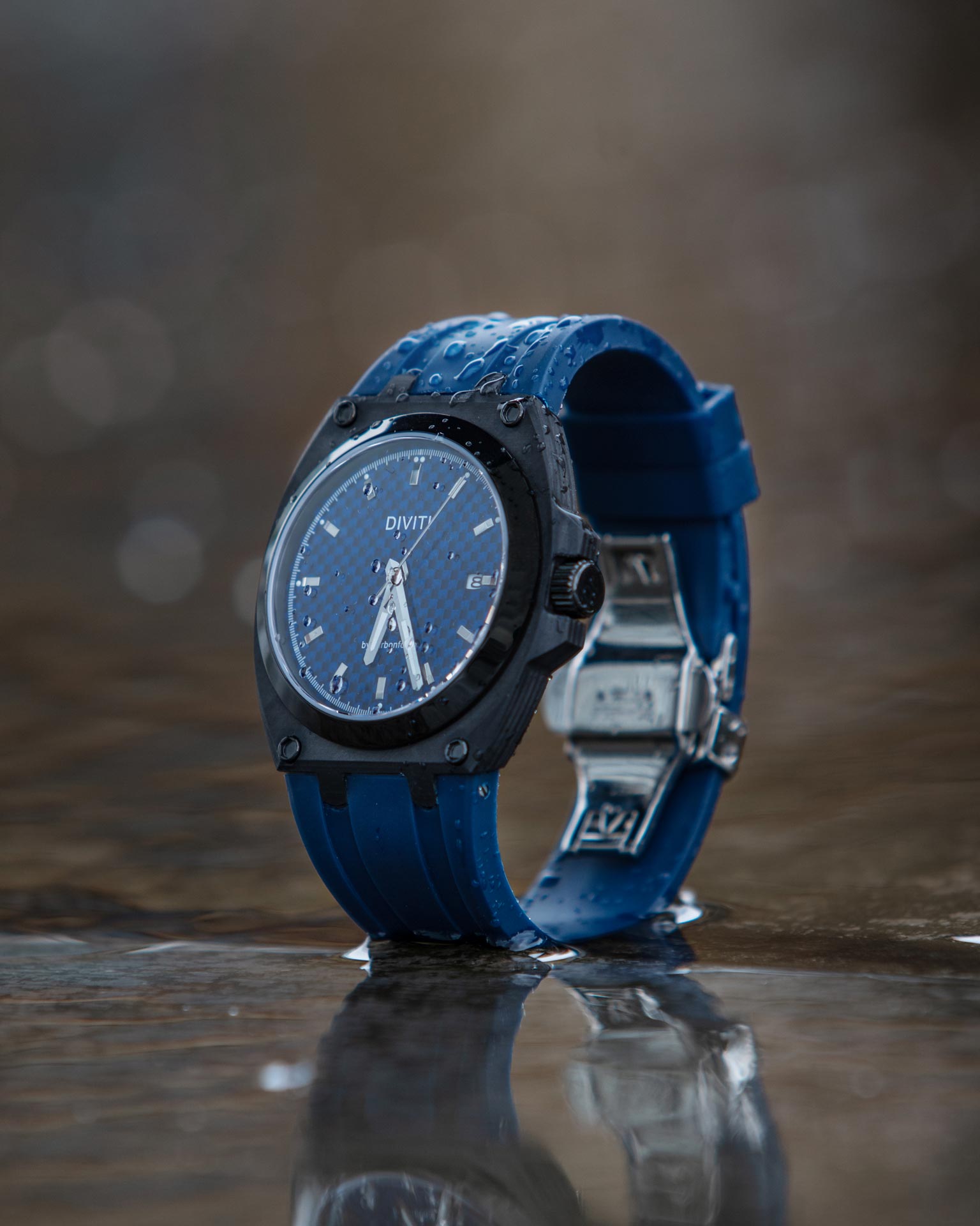 DIVITI | by Carbonforce®